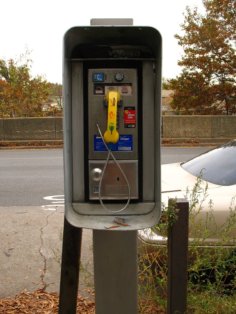 There Really Did Used To Be Payphones All Over The Place – The Payphone ...