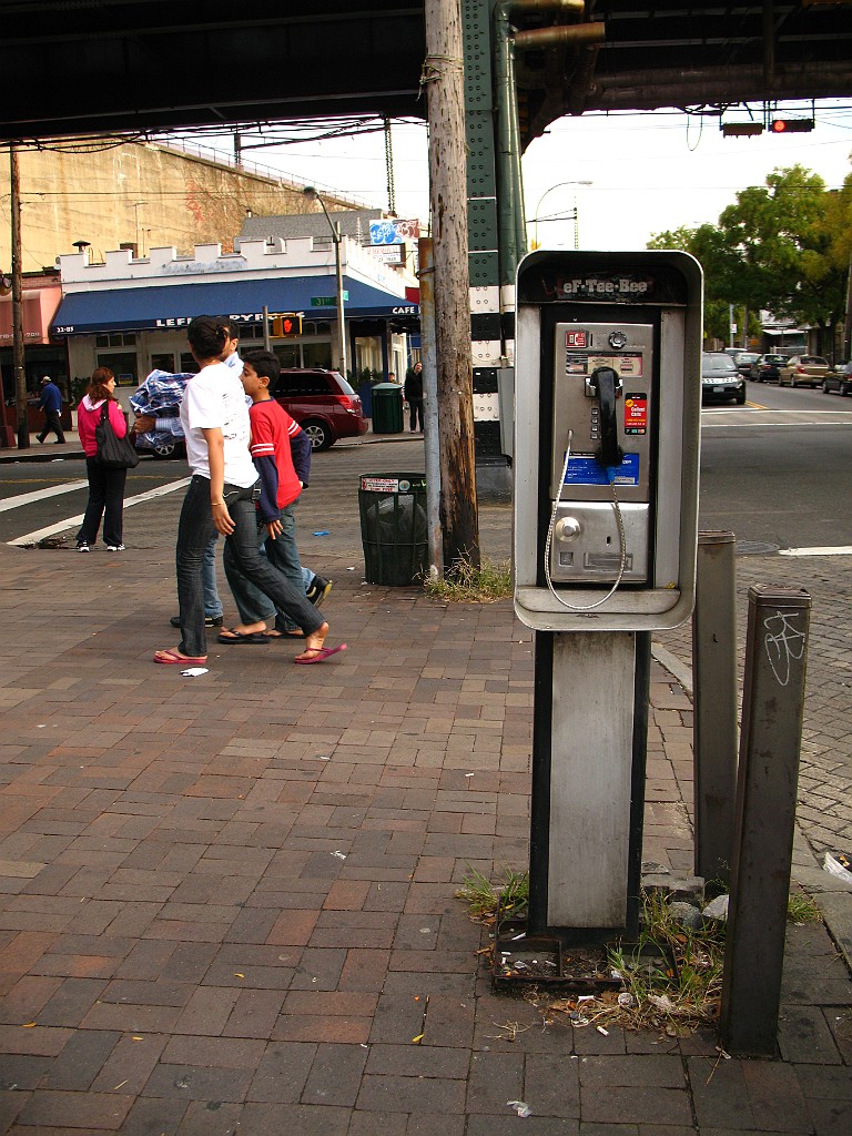 There Really Did Used To Be Payphones All Over The Place – The Payphone ...